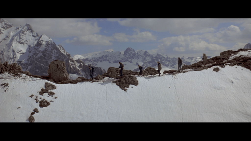 Cliffhanger – Blu-ray Screenshots | HighDefDiscNews.com