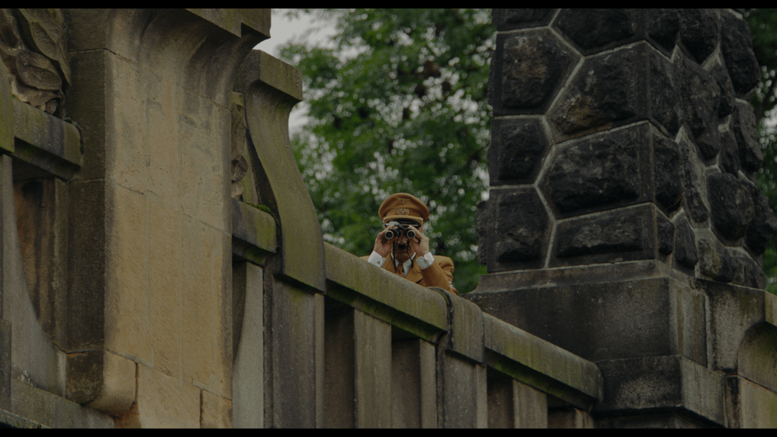 Jojo Rabbit – 4K UHD Blu-ray Screenshots | HighDefDiscNews